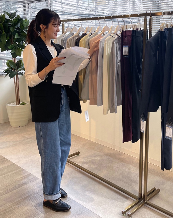 毎日、何着てる？リアル通勤服5DAYS | 特集【ORIHICA公式サイト】