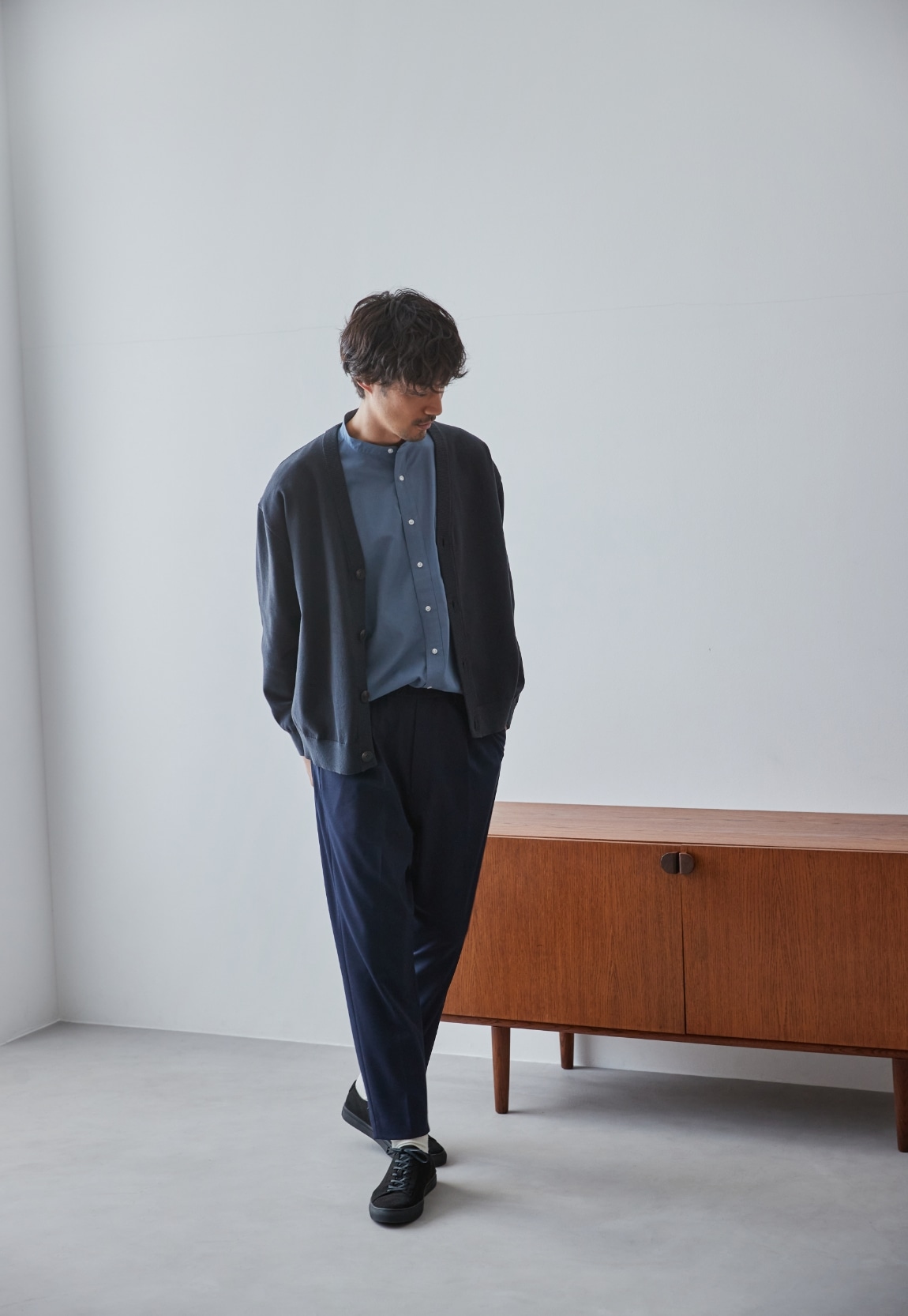 RELAX SMART LINE パンツを軸にしたNEWスタイリング "きれいめ・きちんと感・ユルぬける" | 特集【ORIHICA公式サイト】