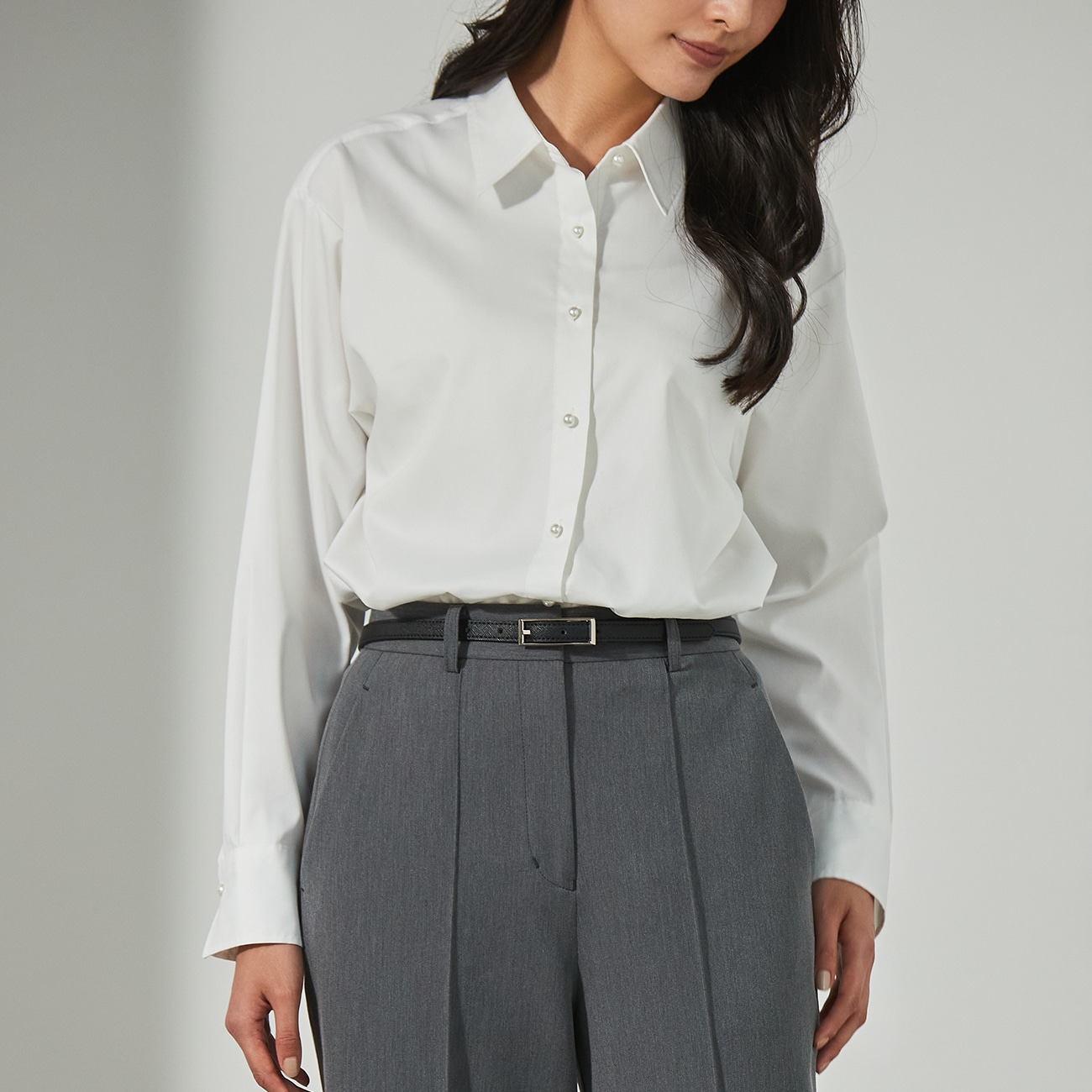 [アウトレット]ORIHICA美ラクるブラウス パールボタン付きレギュラーカラー|O77_LHH375 - ORIHICA 公式通販